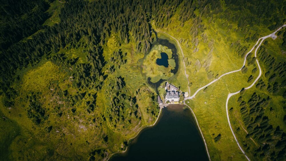 How Big Is an Acre? A Guide for Homebuyers